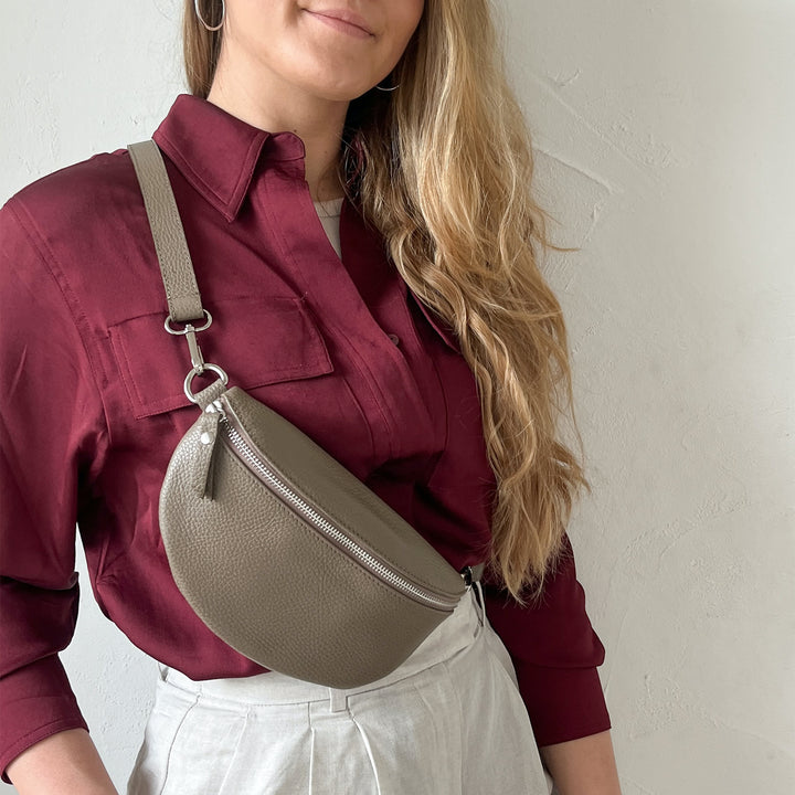 Leder Bauchtaschen für Frauen und Männer made in Italy | lePelou – le-pelou