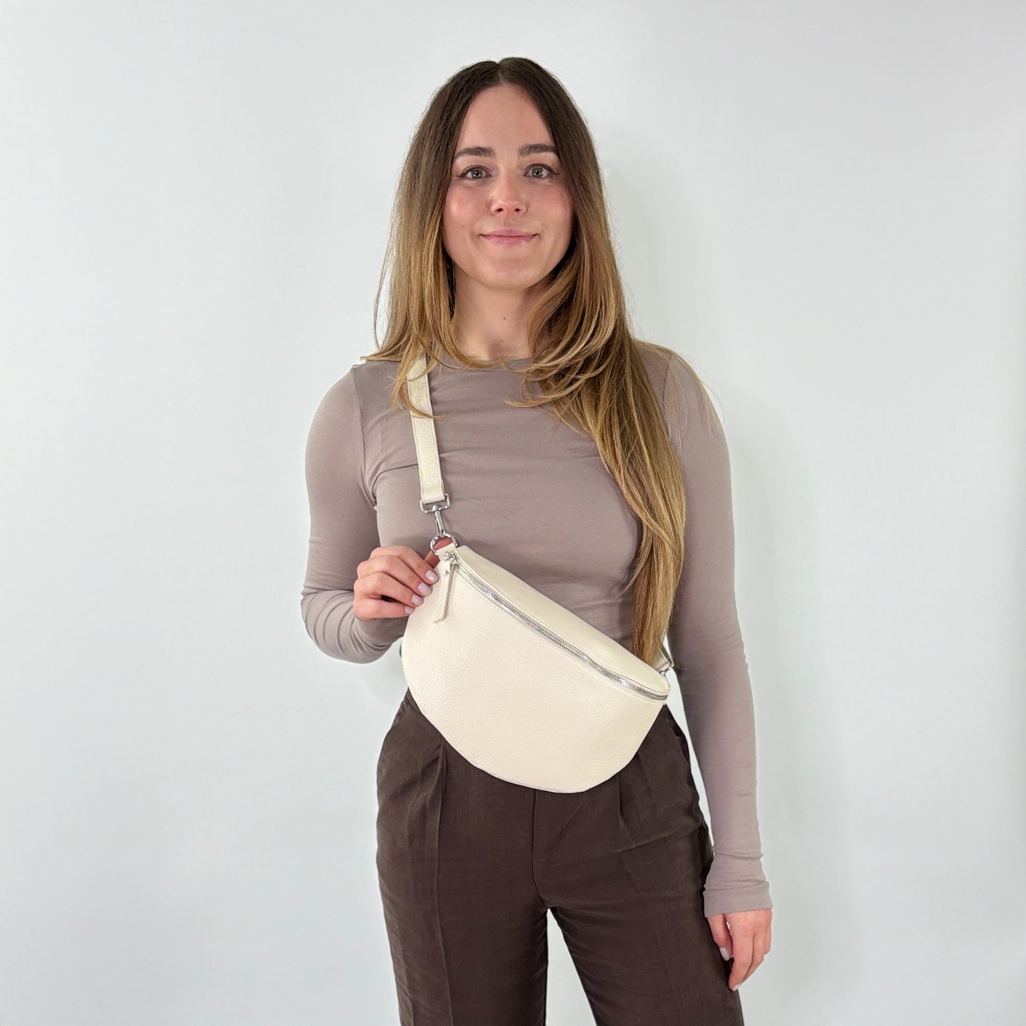 lePelou ladies leather bum bag cream with interchangeable strap