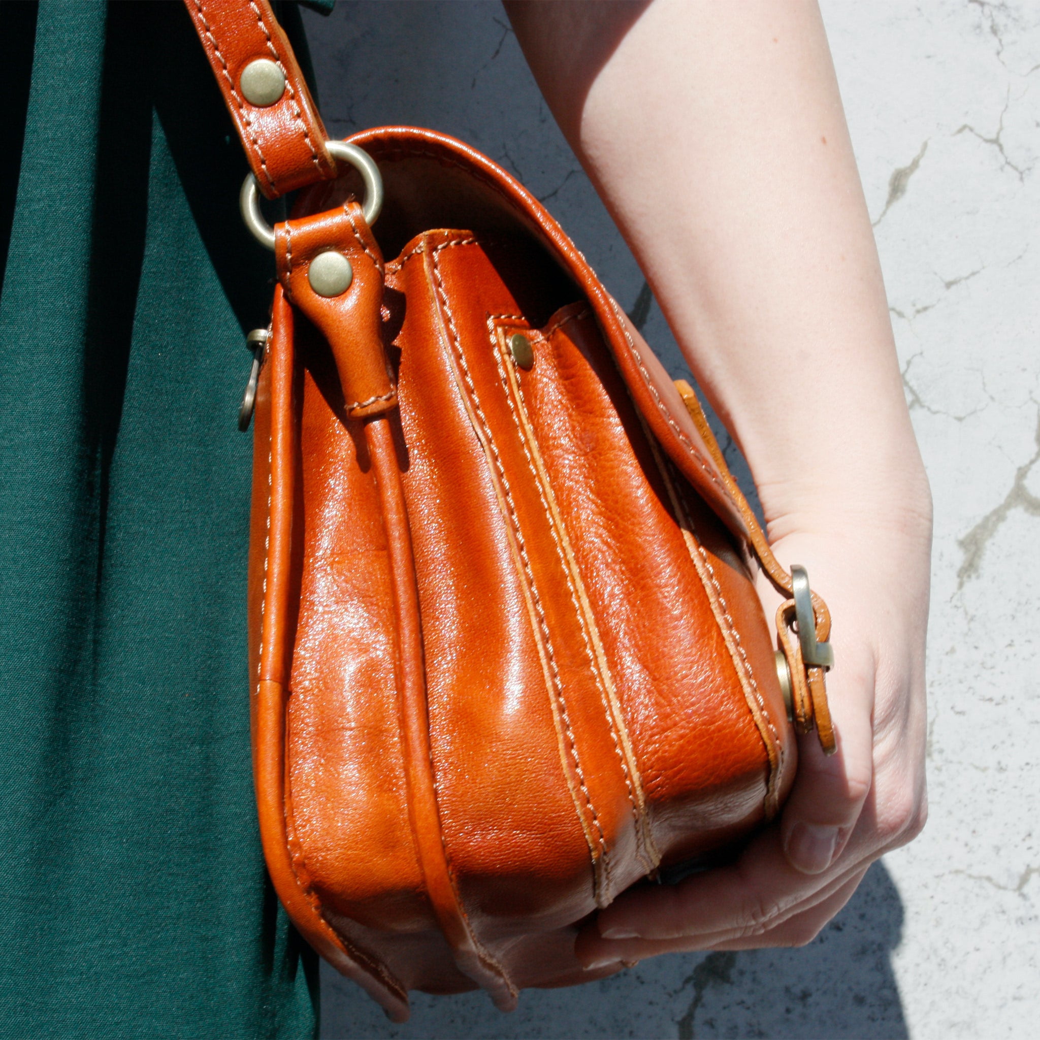 Leder Umhängetasche ELENA made in Italy | lePelou – le-pelou